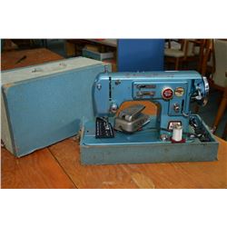 American Beauty Model 305 Deluxe Zig Zag master electric portable ...
