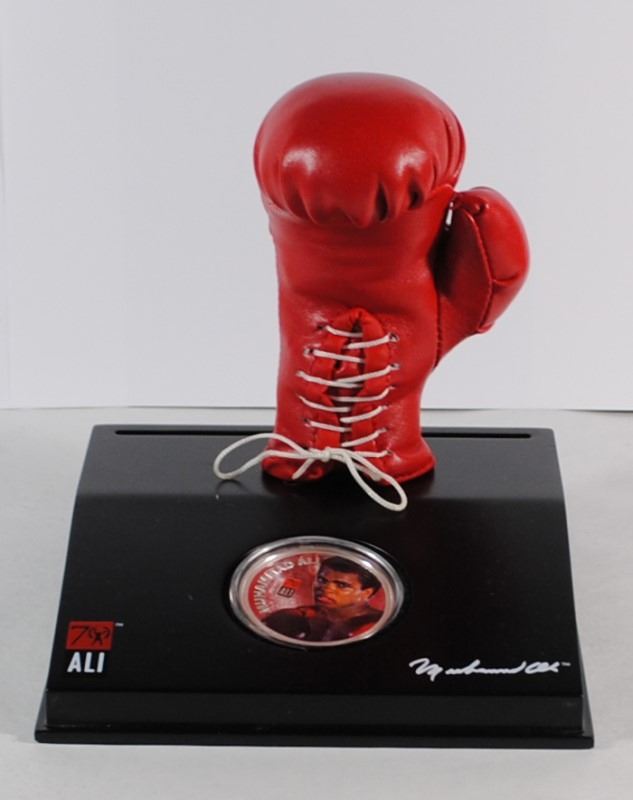 MUHAMMAD ALI COMMEMORATIVE SILVER COIN SET - BOXING GLOVE & .999 SILVER ...