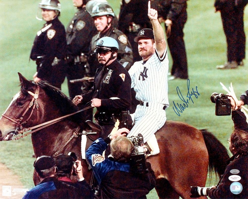 Wade Boggs Signed Yankees 1996 World Series 16x20 Photo (JSA Hologram)