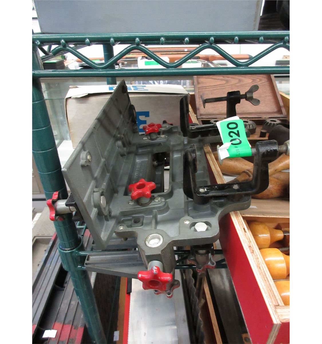 Specialty bench vice - used