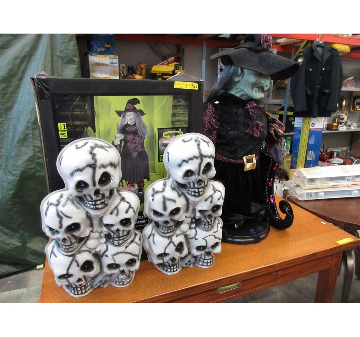 New - Animated life size Halloween cauldron witch