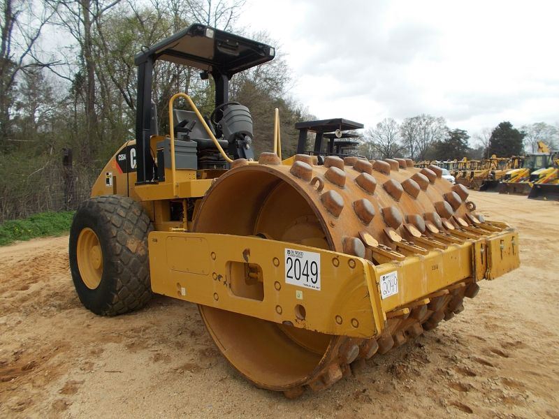 CAT CS54 VIBRATORY ROLLER, S/N C5R00328, (09 YR) 84" SMOOTH DRUMS W ...