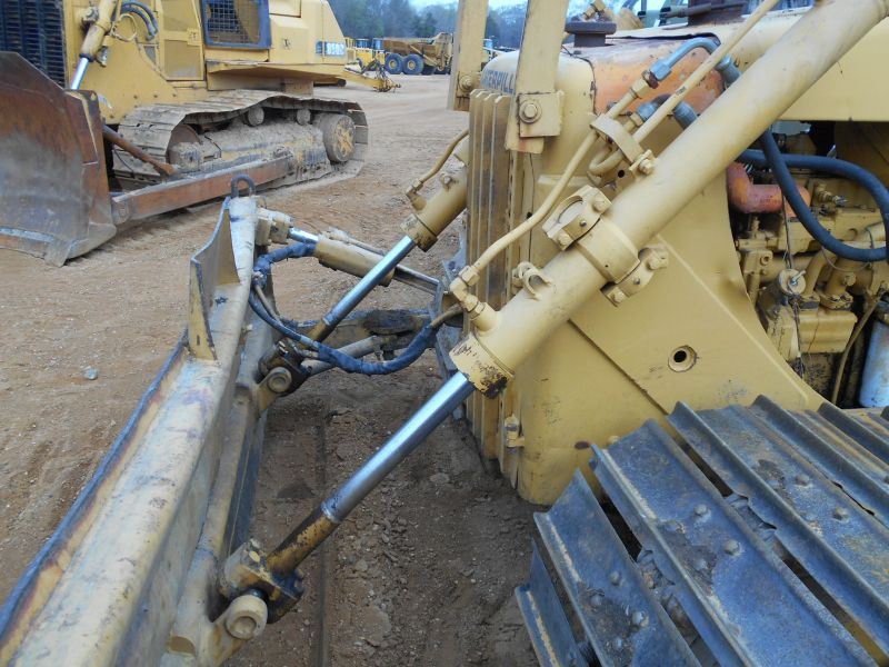 CAT D4E LGP CRAWLER TRACTOR, S/N 72X0661, STRAIGHT BLADE W/HYD TILT ...