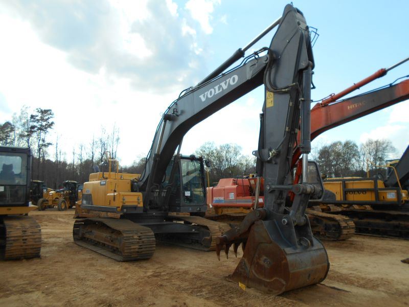 VOLVO EC250DL HYDRAULIC EXCAVATOR, S/N 00210288 (13 YR) 10' STICK, 48 ...