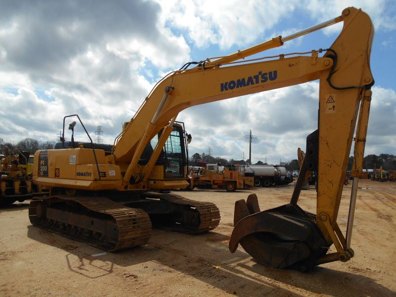 KOMATSU PC200LC-8 HYDRAULIC EXCAVATOR, S/N A90057 (12 YR) 9'6" STICK ...