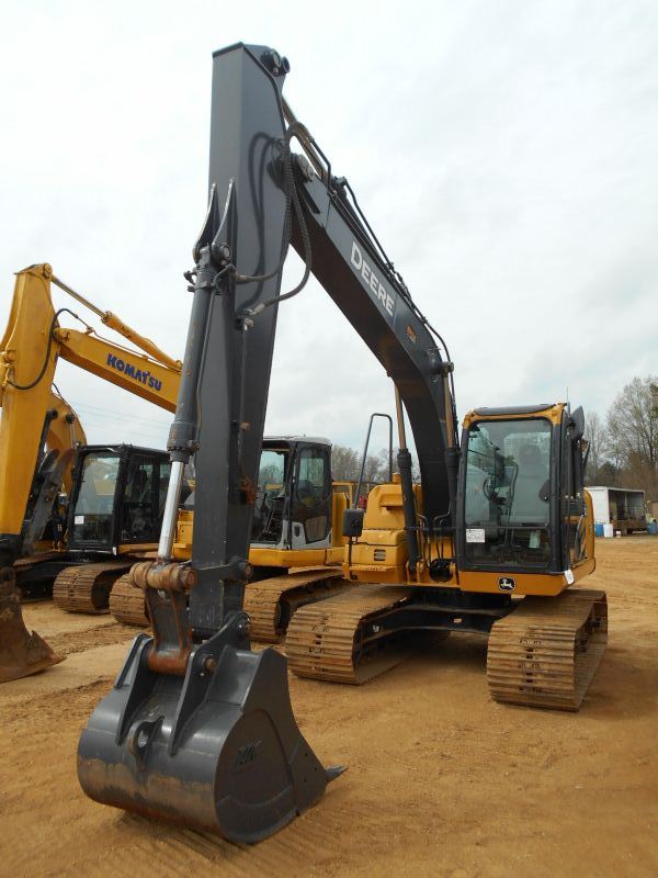 JOHN DEERE 130G HYDRAULIC EXCAVATOR, S/N 040182 (13 YR) 8' 6" STICK, 34 ...