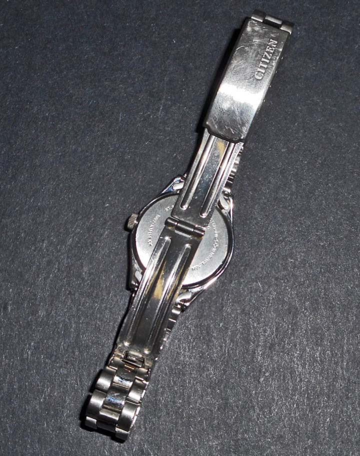 WOMANS CITIZEN QUARTZ RAILROAD APPROVED WRIST WATCH