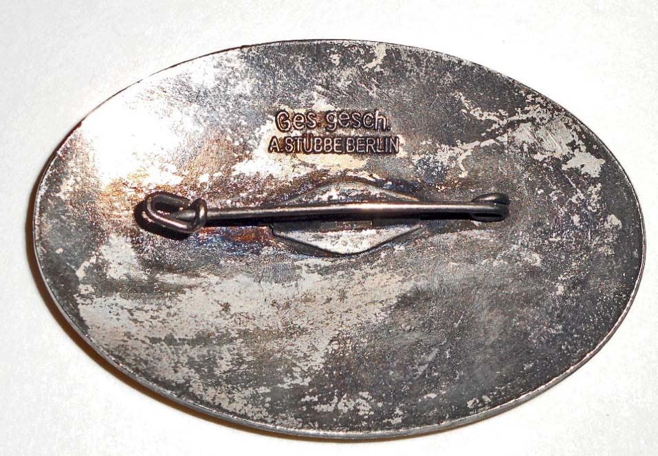 GERMAN NAZI BERLIN SUMMER OLYMPICS RACE CAR BADGE