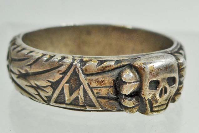 GERMAN NAZI WAFFEN SS OFFICERS TOTENKOPF SKULL RING