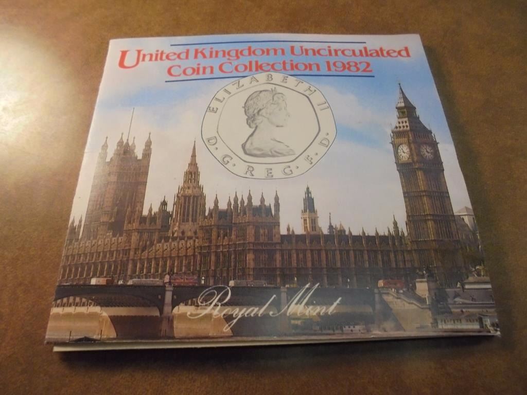 1982 UNITED KINGDOM UNC COIN COLLECTION ORIGINAL ROYAL MINT PACKAGING