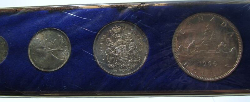 1966 Canada Silver Coin Set In Original Box By Royal Trust