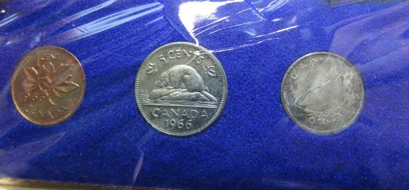 1966 Canada Silver Coin Set In Original Box By Royal Trust
