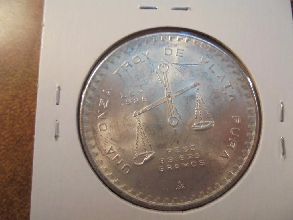 1980 MEXICO 1 OZ. SILVER PESO UNC