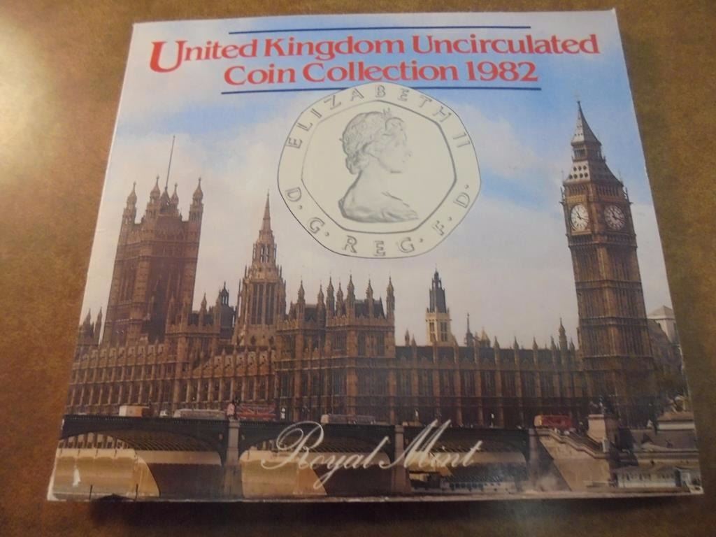 1982 GREAT BRITAIN UNC COIN SET ORIGINAL ROYAL MINT PACKAGING