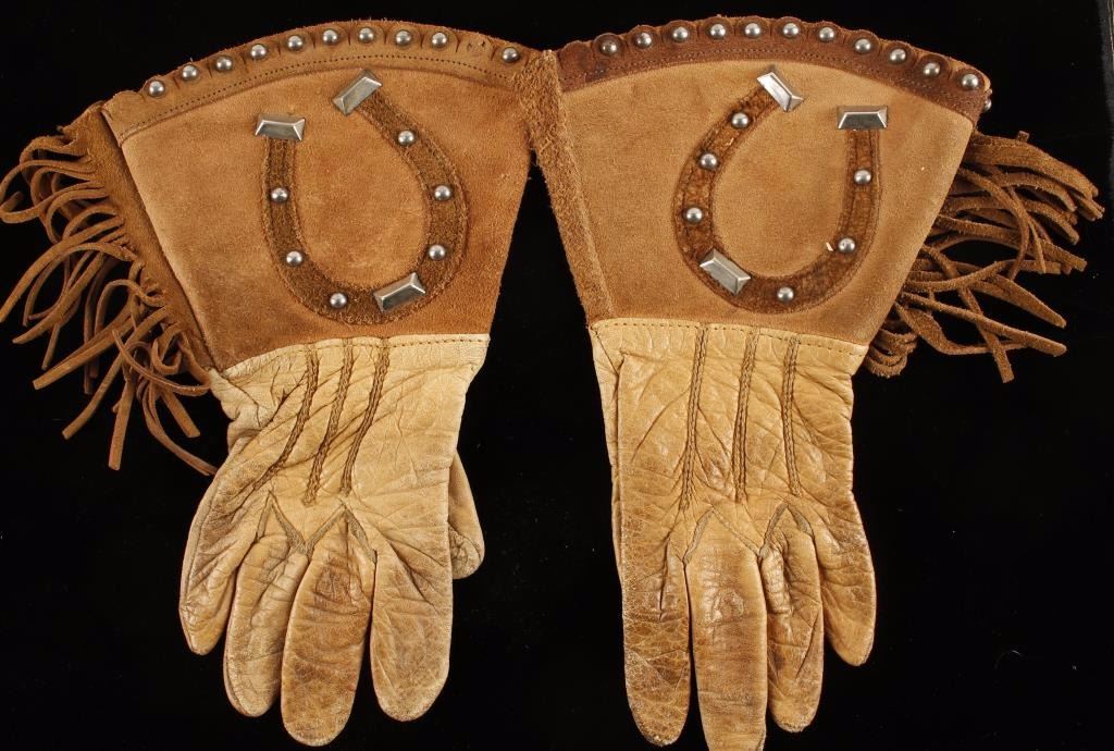 Lady's Wild West Show Gauntlets