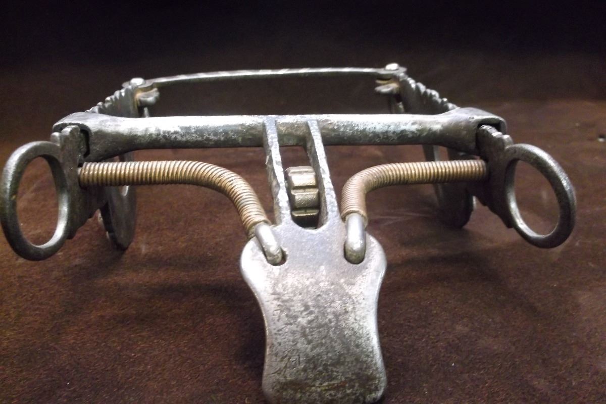Unmarked Figueroa Silver Inlay Santa Barbara Cheek Spade Bit