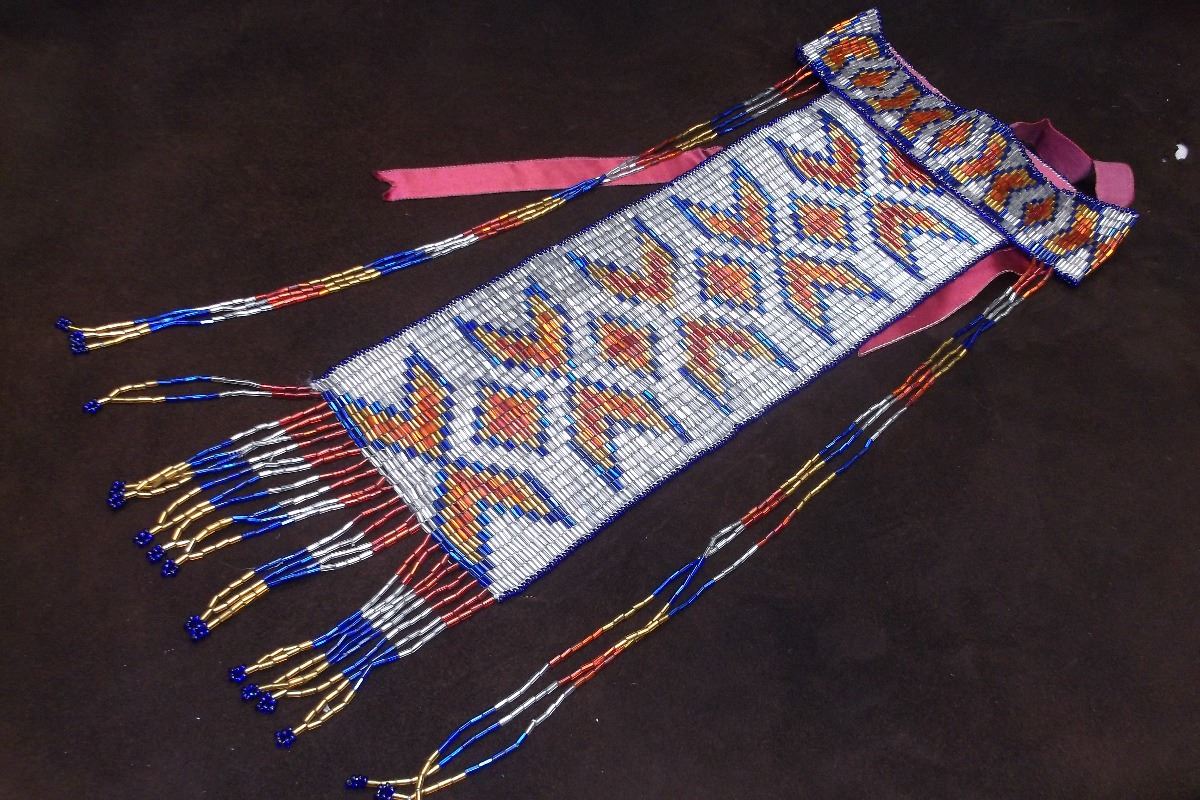 Apache Beaded T-Choker-Necklace. 16 1/2L X 4 1/2W