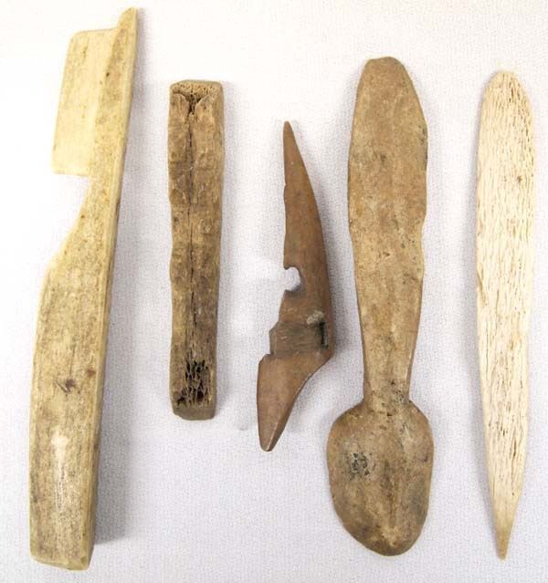 Native American Prehistoric Eskimo Bone Tools