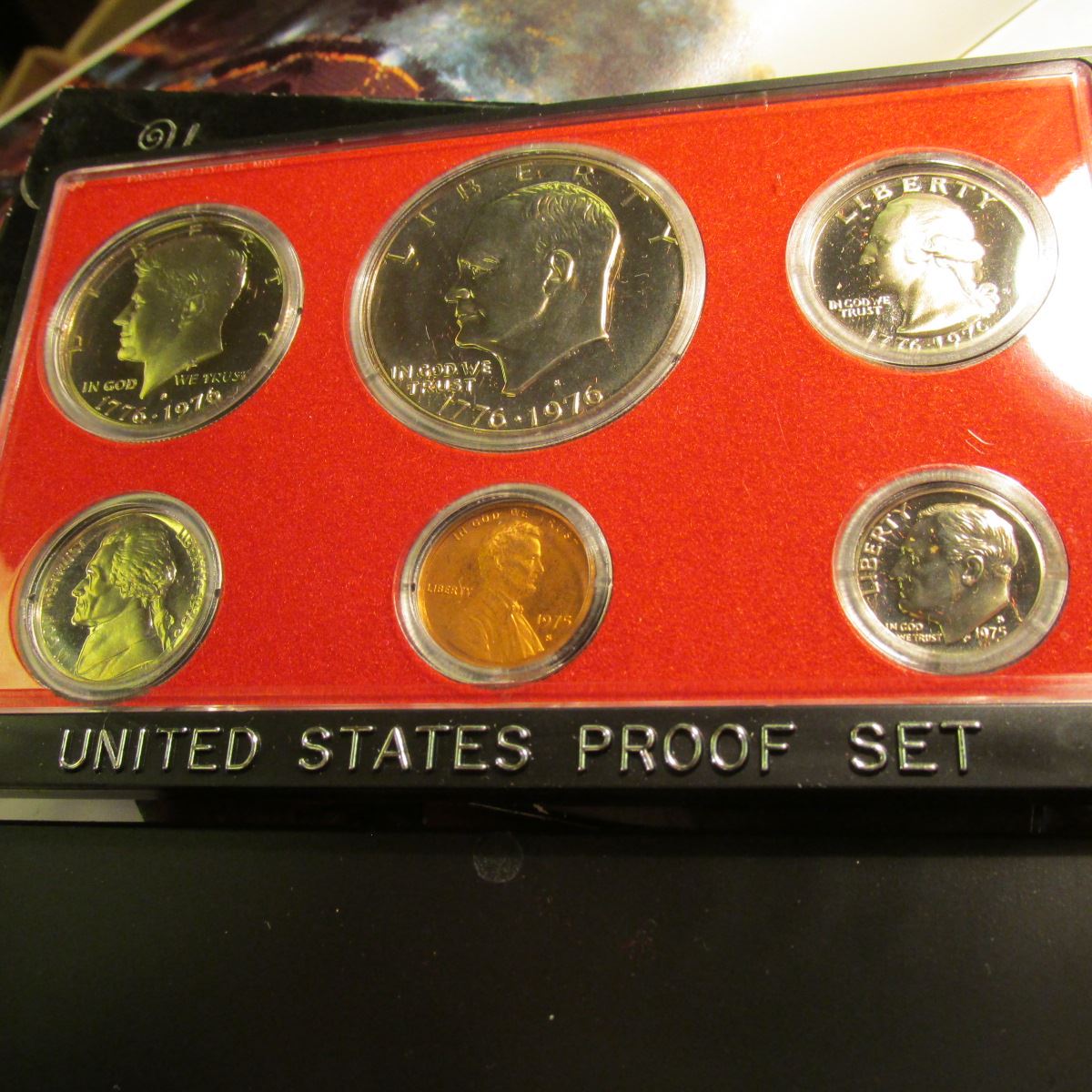 1975 S U.S. Proof Set with Eisenhower Dollar in original Box & plastic ...