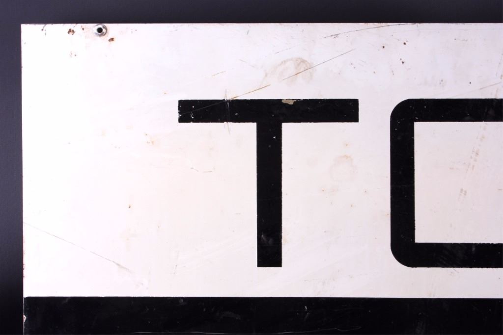 Tote Gote Dealer Sign