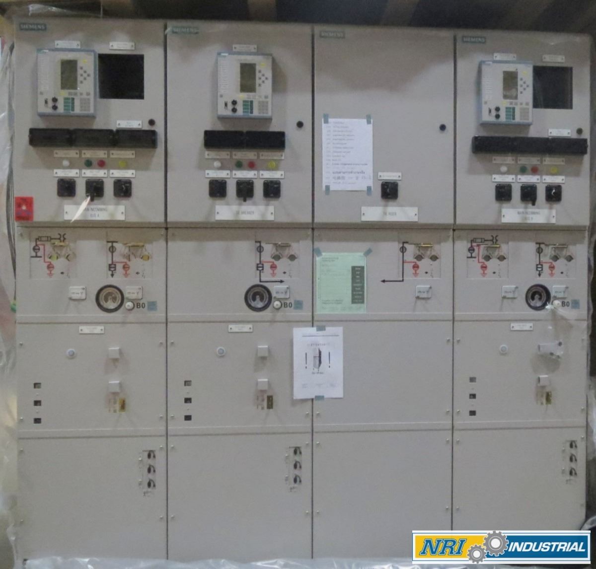 SIEMENS 8DA10 3AH49 GAS INSULATED 38KV-AC MEDIUM VOLTAGE SWITCHGEAR