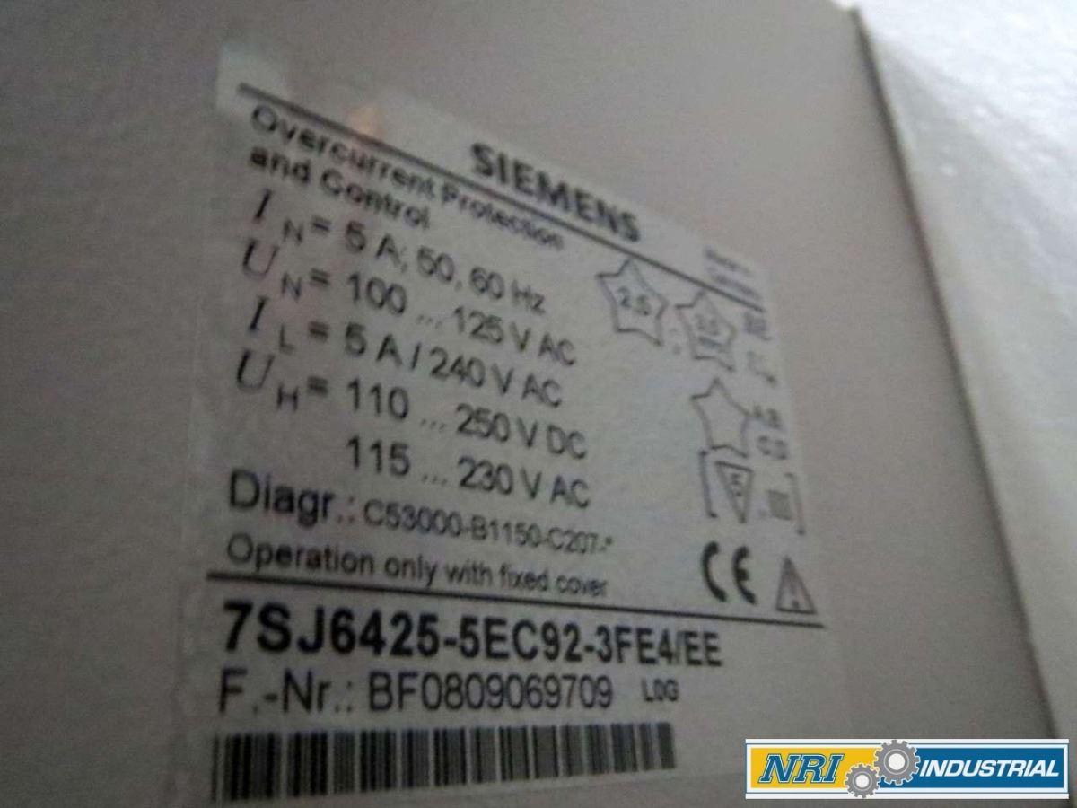 SIEMENS 8DA10 3AH49 GAS INSULATED 38KV-AC MEDIUM VOLTAGE SWITCHGEAR