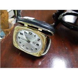 VINTAGE BULOVA TRAVEL CLOCK