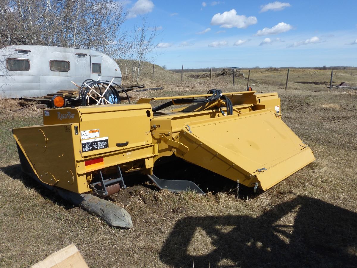 CHALLENGER RAZOR BAR DKHD 14.5' DISC BINE HEADER