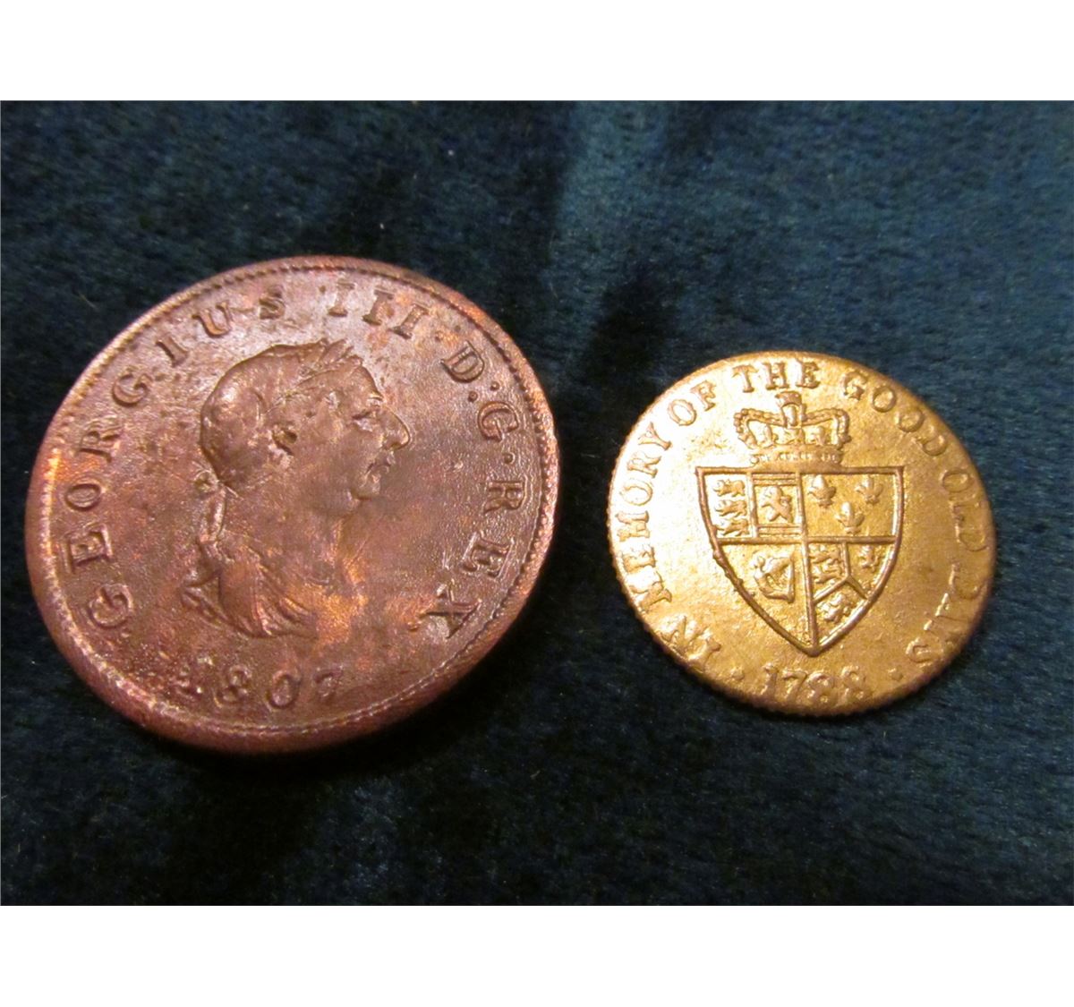 Great Britain: 1807 Half-Penny, EF & 1788 George III Spade Half-Guinea ...