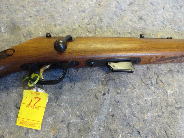 Marlin Bolt Action Rifle 22 Cal w/Clip #24611194