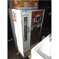 Vintage 1970's 7-up vending machine