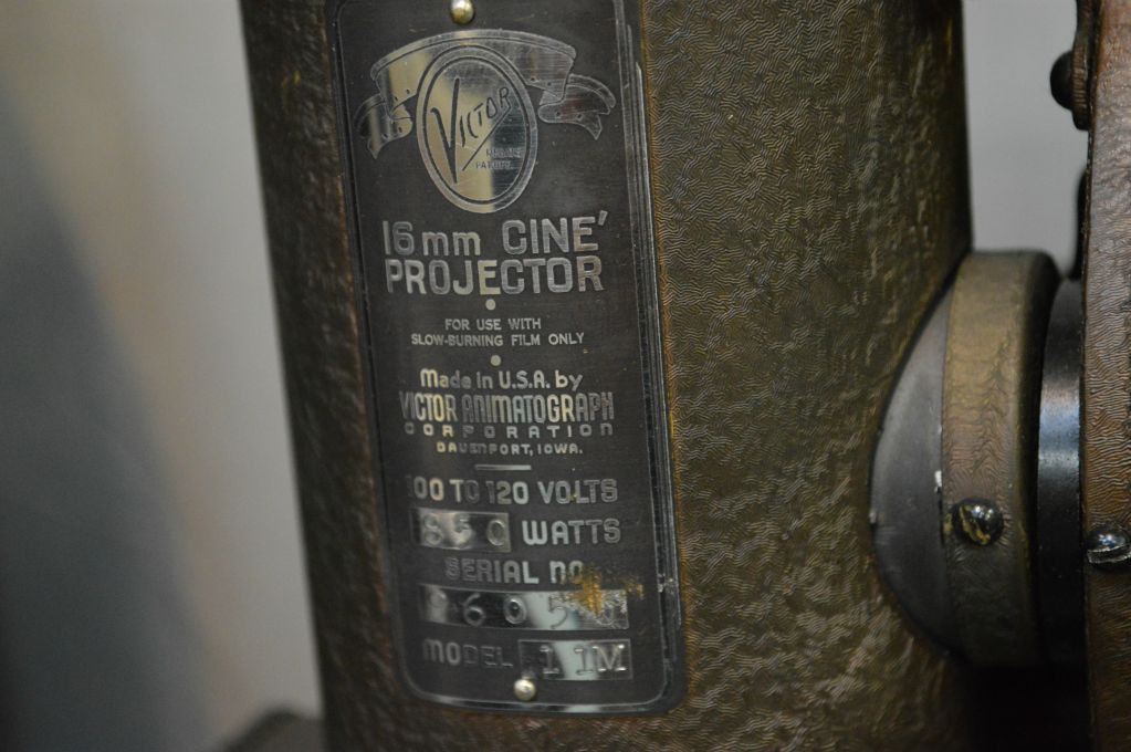 Vintage Victor 16mm projector Model 11M with original storage/travel case