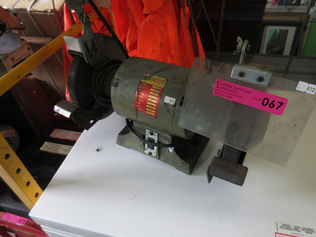 3/4 HP bench grinder - used