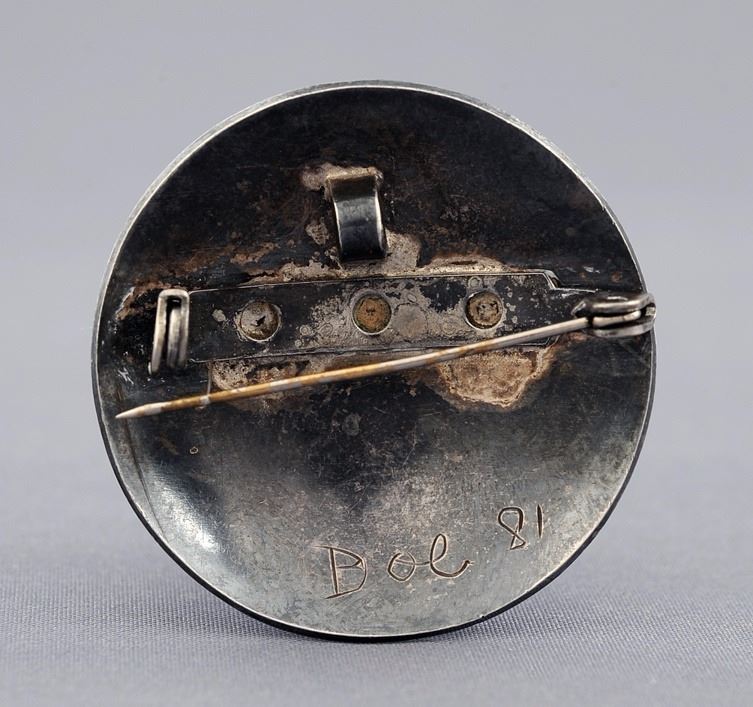 Dempsey Bob Silver Brooch/Pendant with Incised Bear Design 1 3/8" D ...