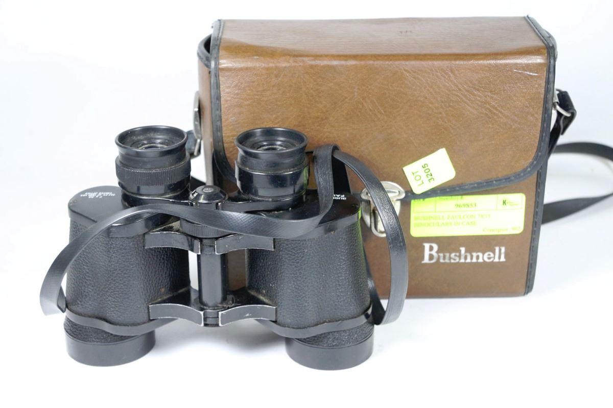 BUSHNELL FALCON 7X35 BINOCULARS IN CASE
