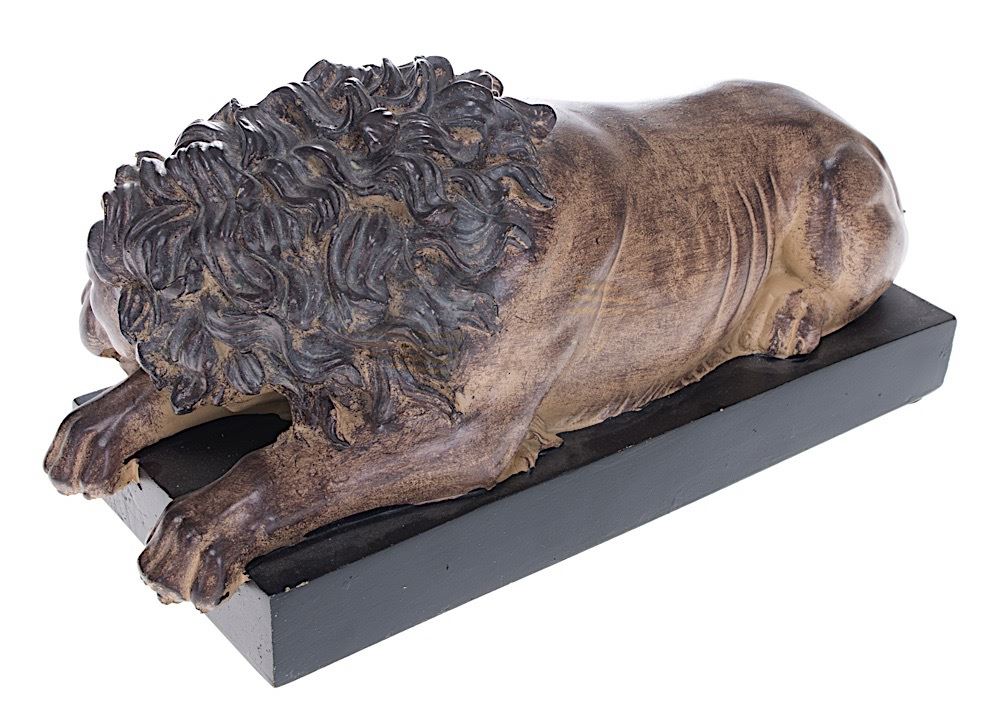 Banshee (TV) - Kai Proctor's Lion Figure (Ulrich Thomsen) - 18984