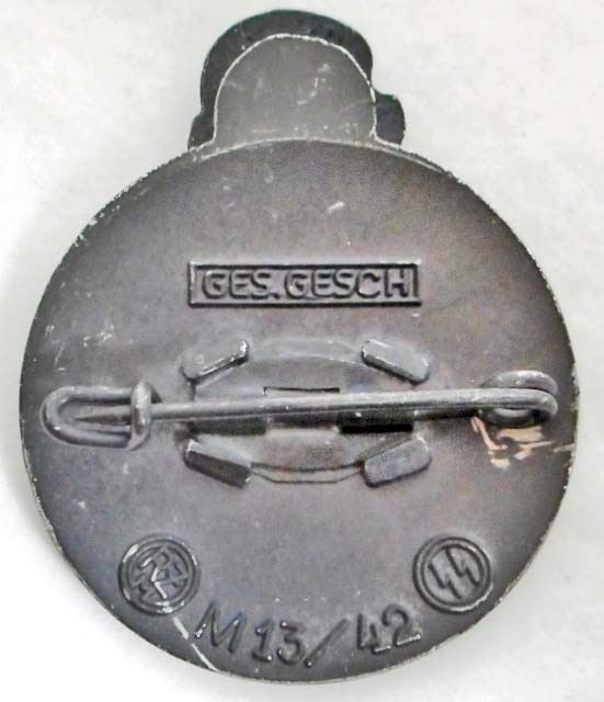 GERMAN NAZI WAFFEN SS PARTY BADGE