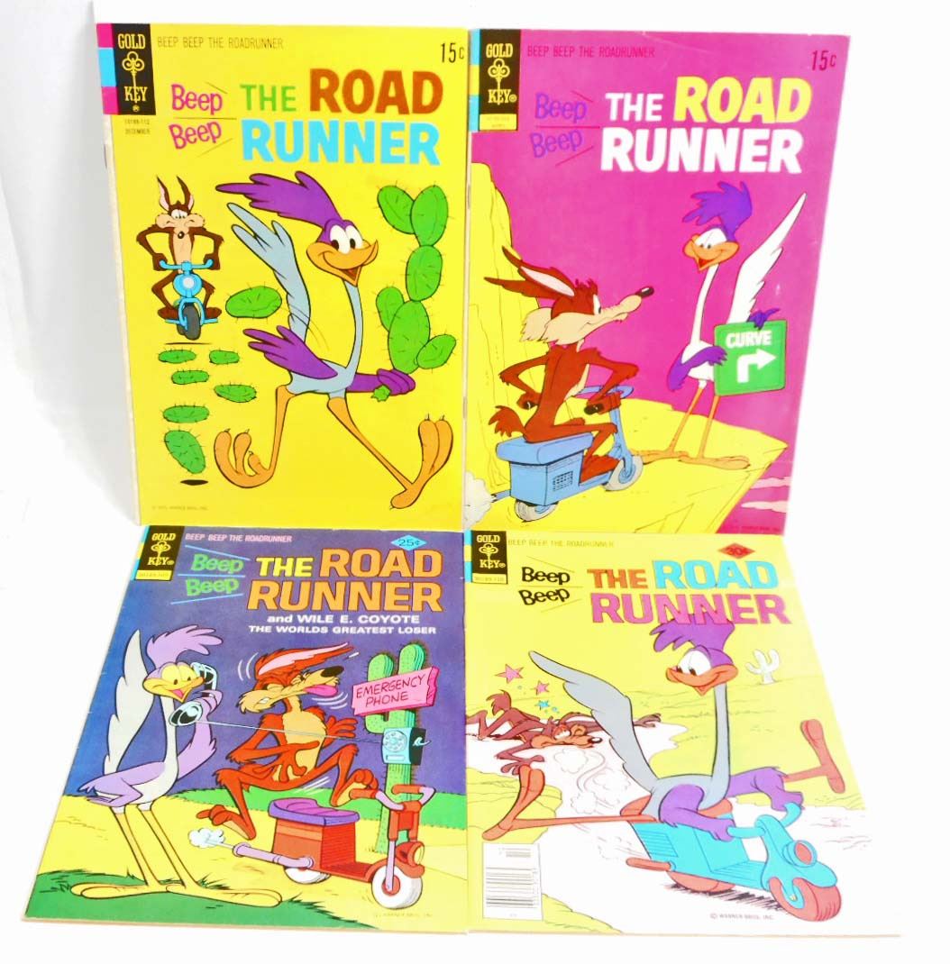 LOT OF 4 VINTAGE ROAD RUNNER COMIC BOOKS - 15, 25 & 30 CENT COVERS
