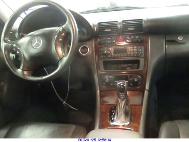 2002 - MERCEDES BENZ C320!