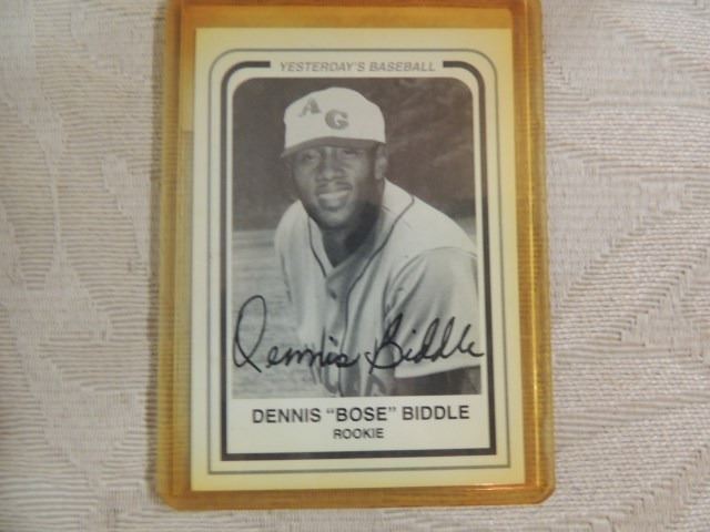 AUTOGRAPHED BASEBALL CARD DENNIS "BOSE" BIDDLE