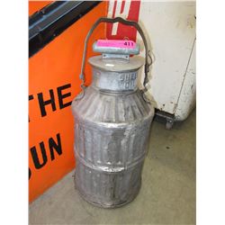 Vintage - Shell oil pail with lid & handle