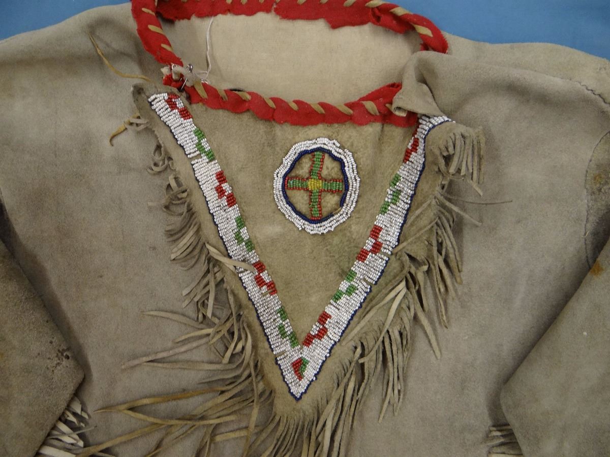 Beaded indian buckskin shirt, beads appear to be Northern Plains, shirt ...