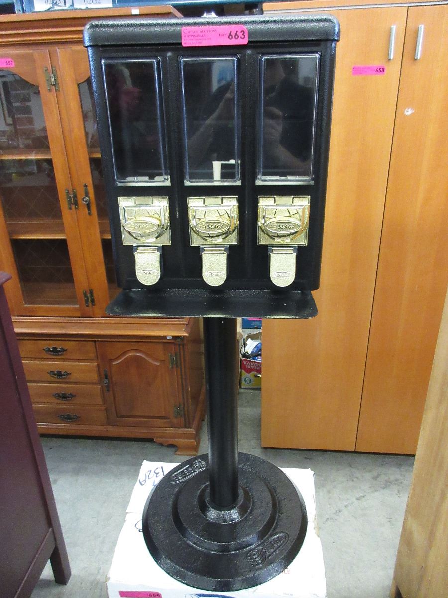 Seaga Coin Operated Vending Machine