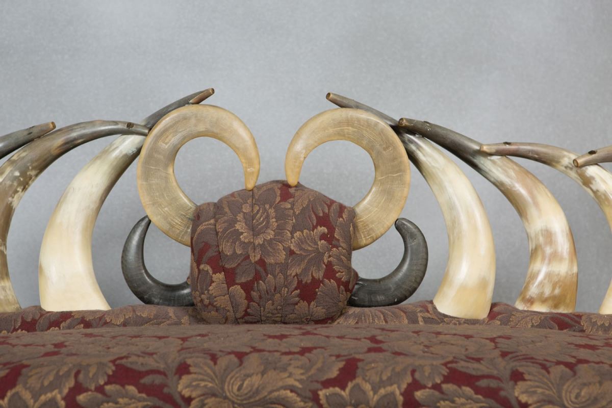 Texas Horn Living Room Furniture Set