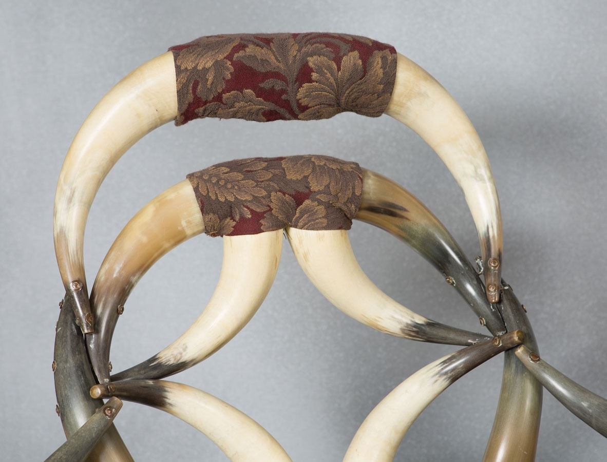 Texas Horn Living Room Furniture Set