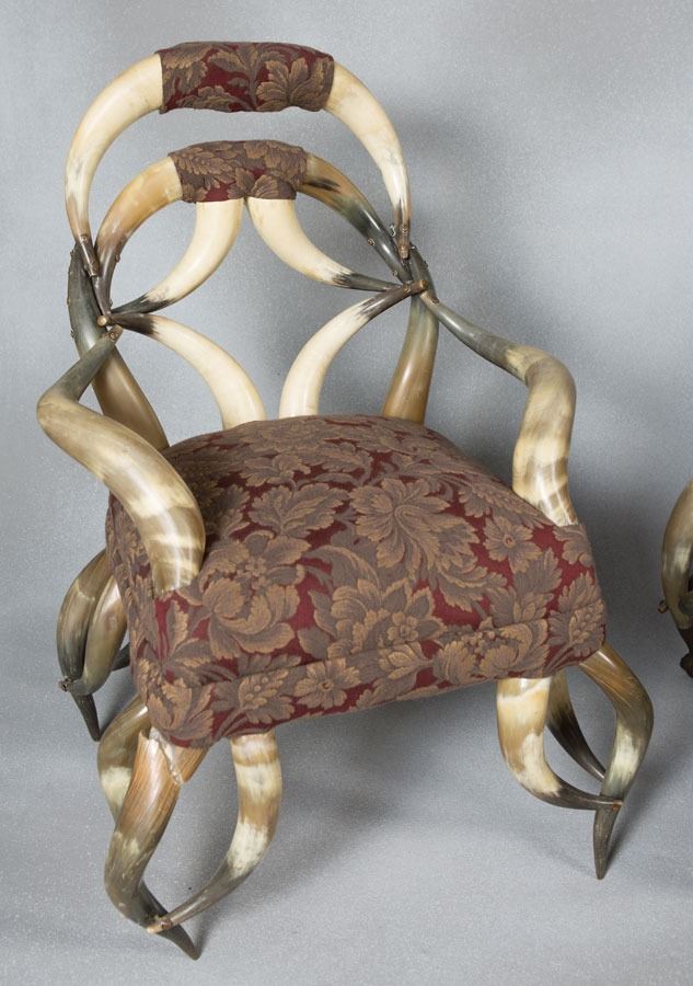 Texas Horn Living Room Furniture Set