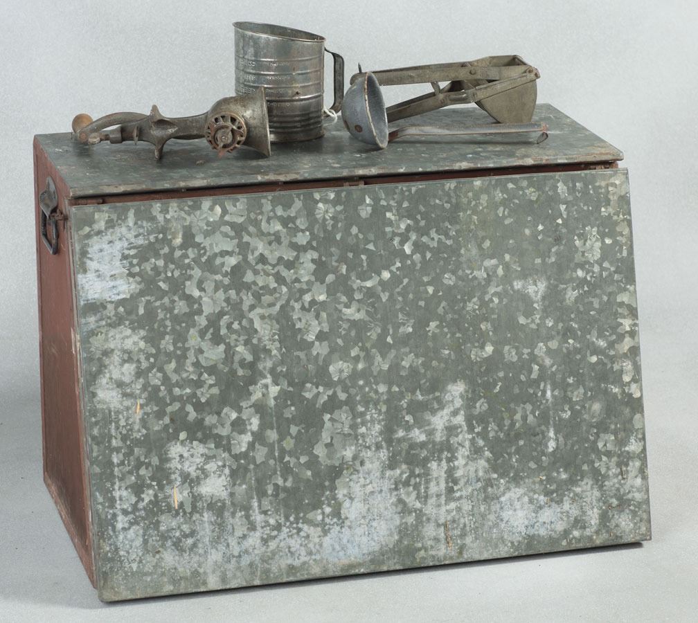 1890s Chuck Wagon Box