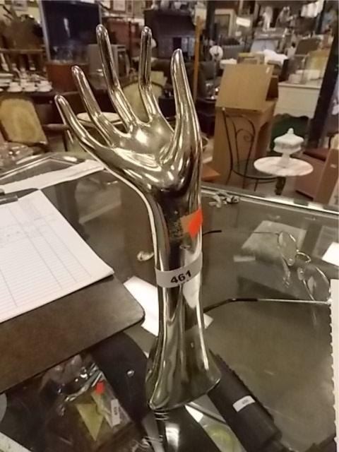 METAL DSIPLAY HANDS STAND