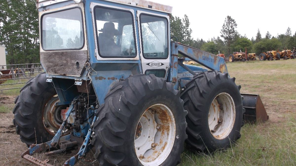 Ford County 4X4 Tractor- Loader- Hinkler Cab- Runs Good- Loader Works ...