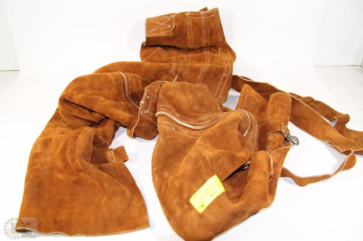 PAIR OF NEW BUCKSKIN HEAT SHIELD WELDING CHAPS